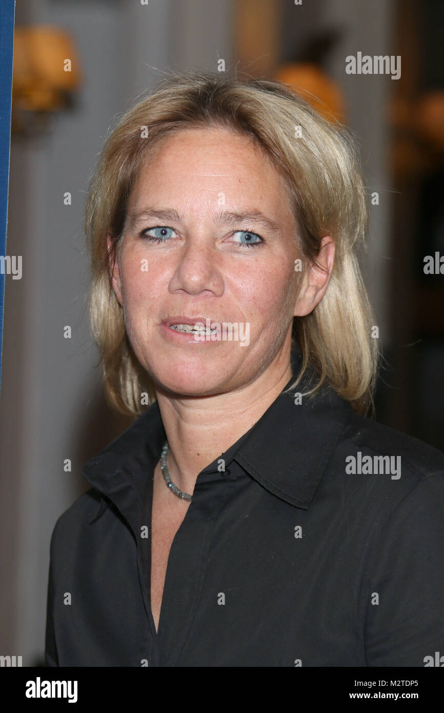 Christine strobl -Fotos und -Bildmaterial in hoher Auflösung – Alamy