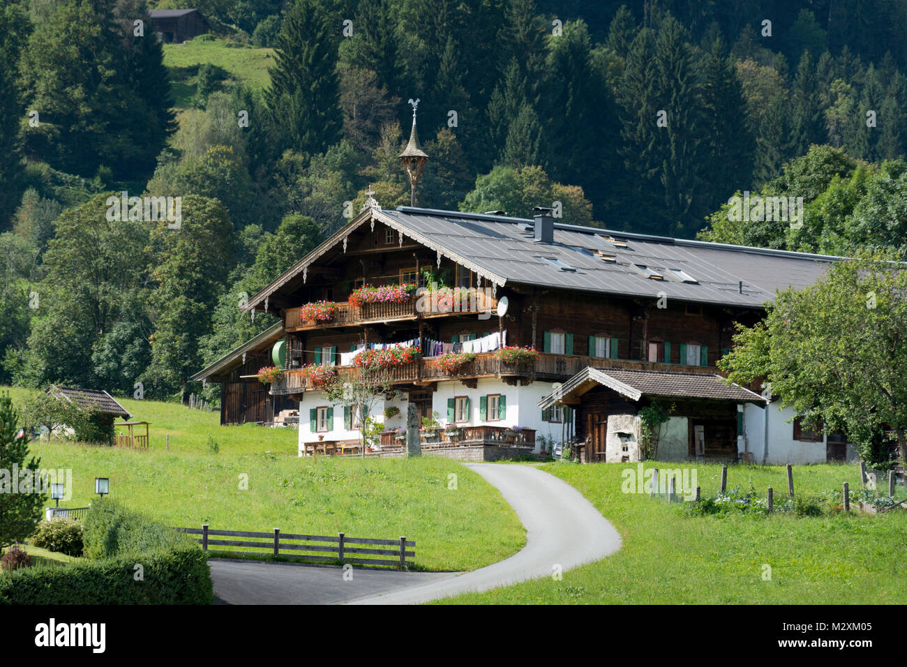 Österreich, Tirol, Reith bei Kitzbühel, Bauernhof in Reith ...