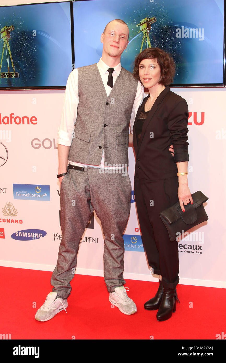 Anneke Kim Sarnau, Goldene Kamera 2015, Roter Teppich, Messehallen ...