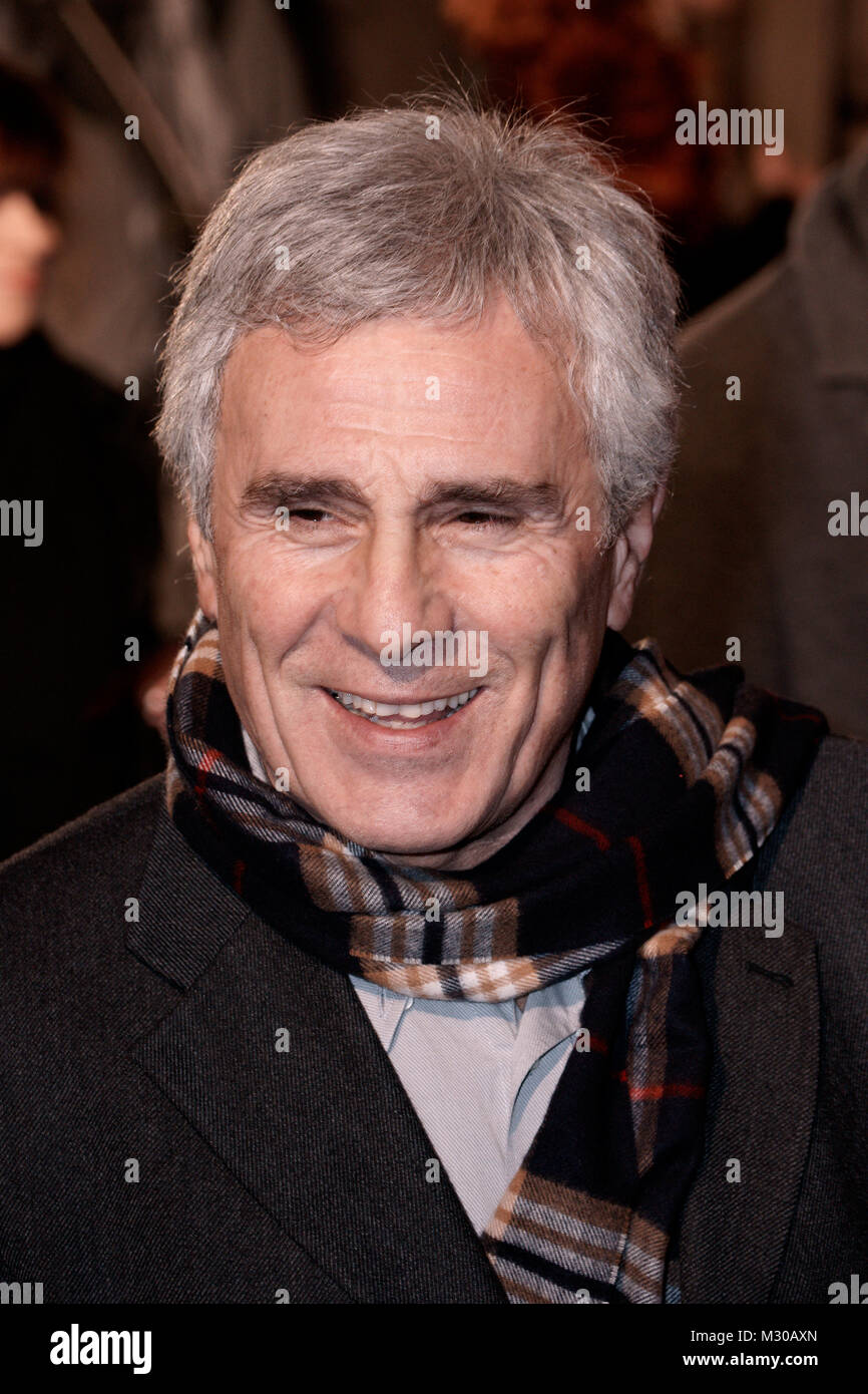 Gojko Mitić bei der Weltpremiere "DER SCHUH DES MANITU" im Theater des ...