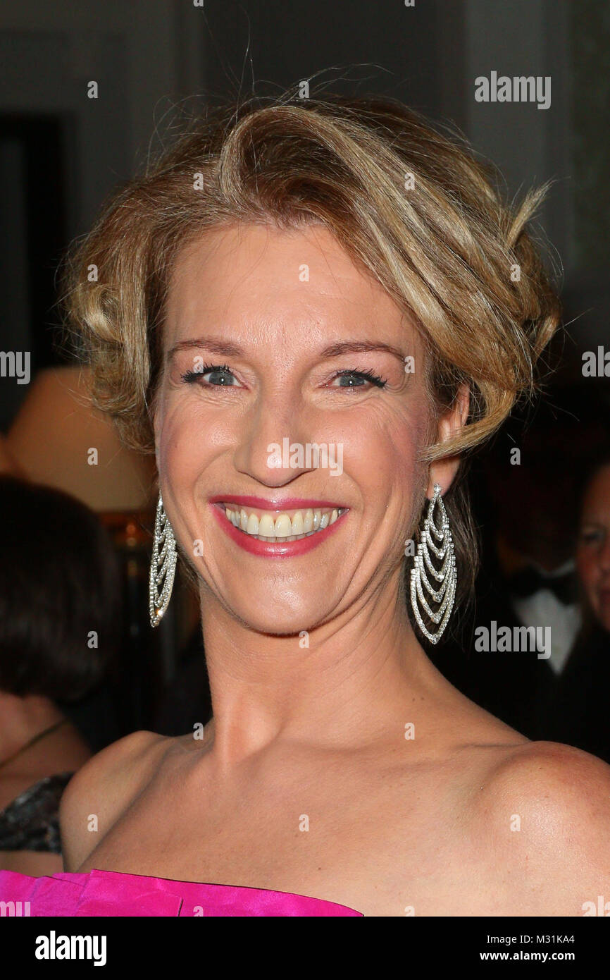 Gabi bauer -Fotos und -Bildmaterial in hoher Auflösung – Alamy