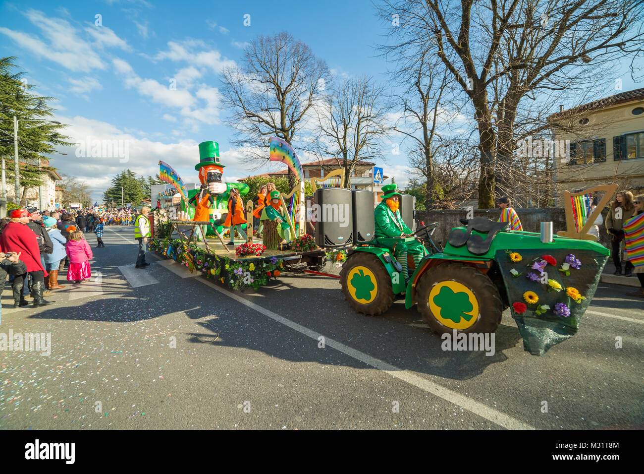 Pust karneval parade -Fotos und -Bildmaterial in hoher Auflösung – Alamy