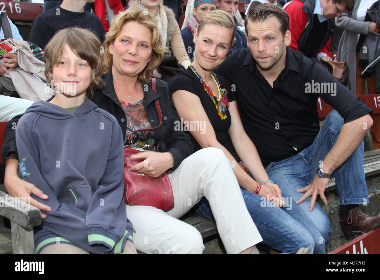 Janette Rauch & Patenkind Andre, Rhea Harder & Jörn Vennewald, Premiere ...