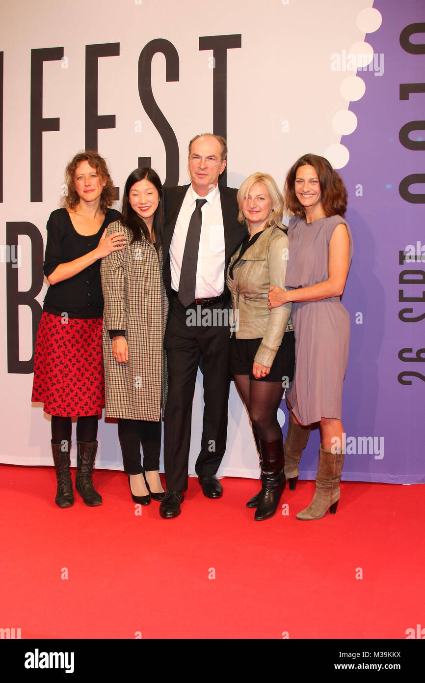 Katharina Spiering, Joy Maria Bai, Herbert Knaup, Margret Gilgenreiner ...