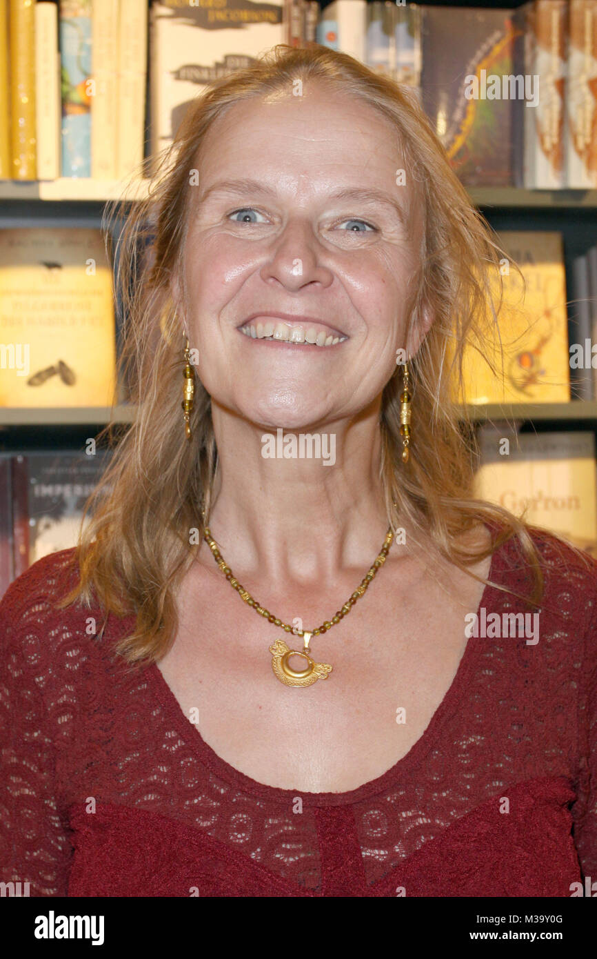 Cornelia funke -Fotos und -Bildmaterial in hoher Auflösung - Seite 2 ...