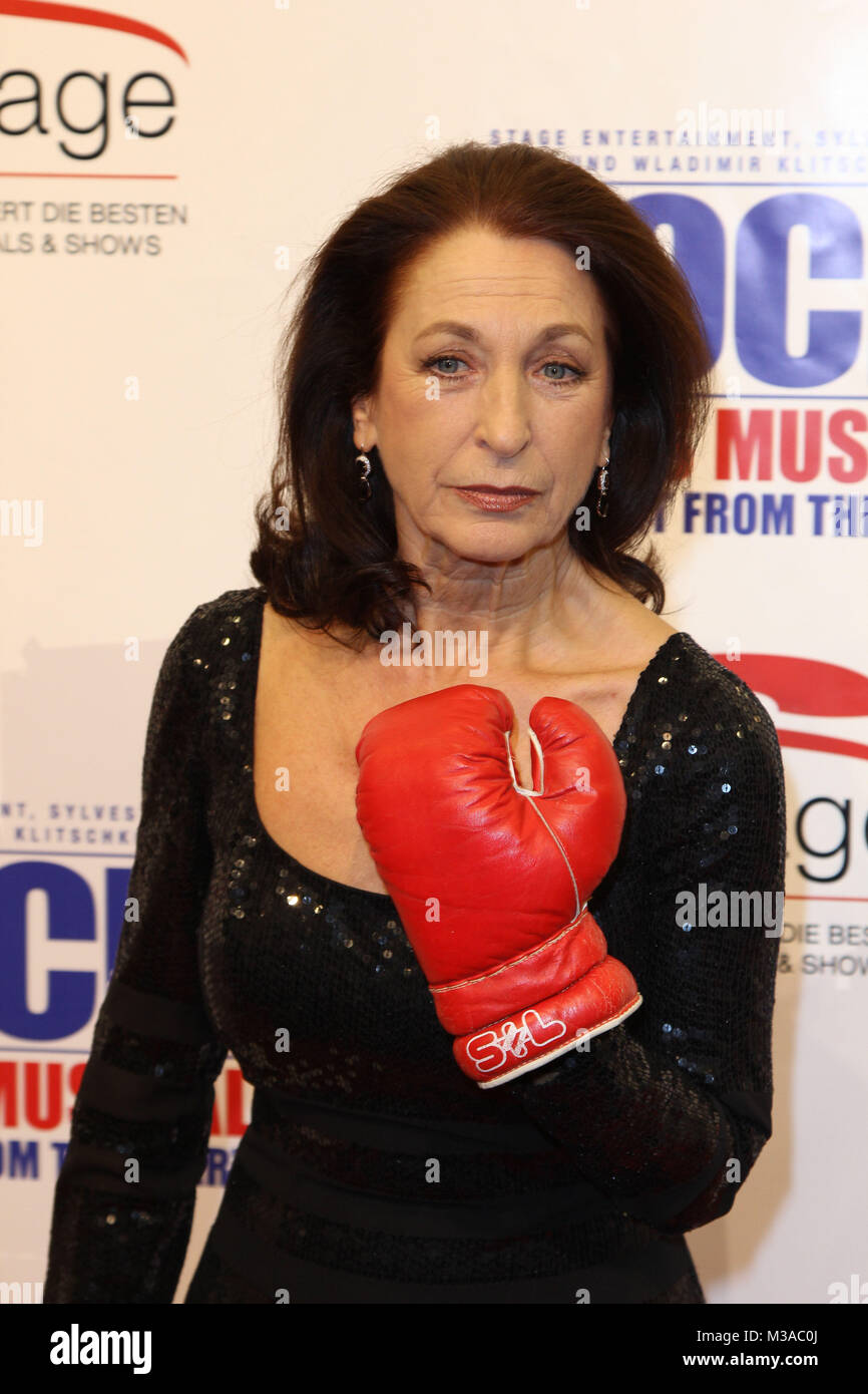 Daniela ziegler where -Fotos und -Bildmaterial in hoher Auflösung – Alamy