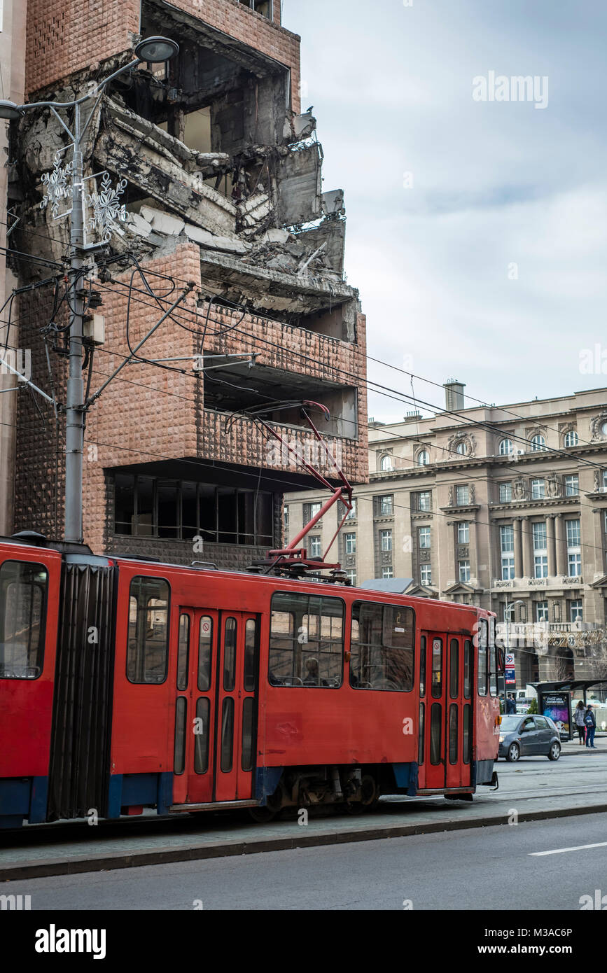 Nato bombing belgrade destruction serbia -Fotos und -Bildmaterial in ...