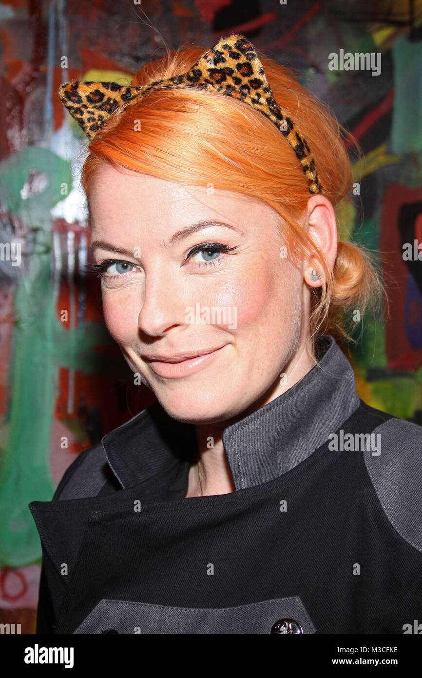 Lisa Sprechen Im der BM 24 Art Gallery in Hamburg, 29.09.2011, sterben ...