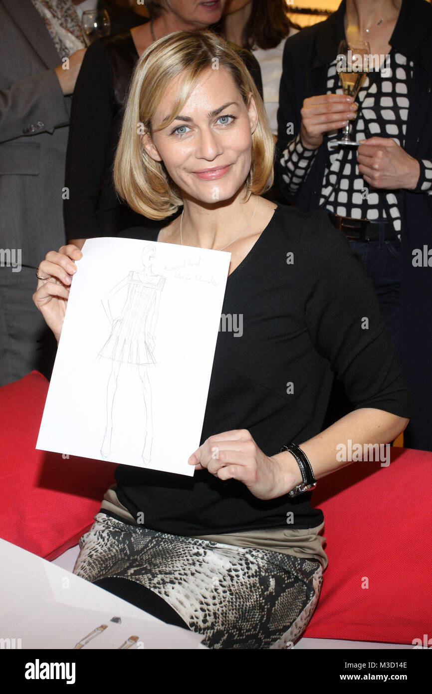 Gesine cukrowski where -Fotos und -Bildmaterial in hoher Auflösung ...