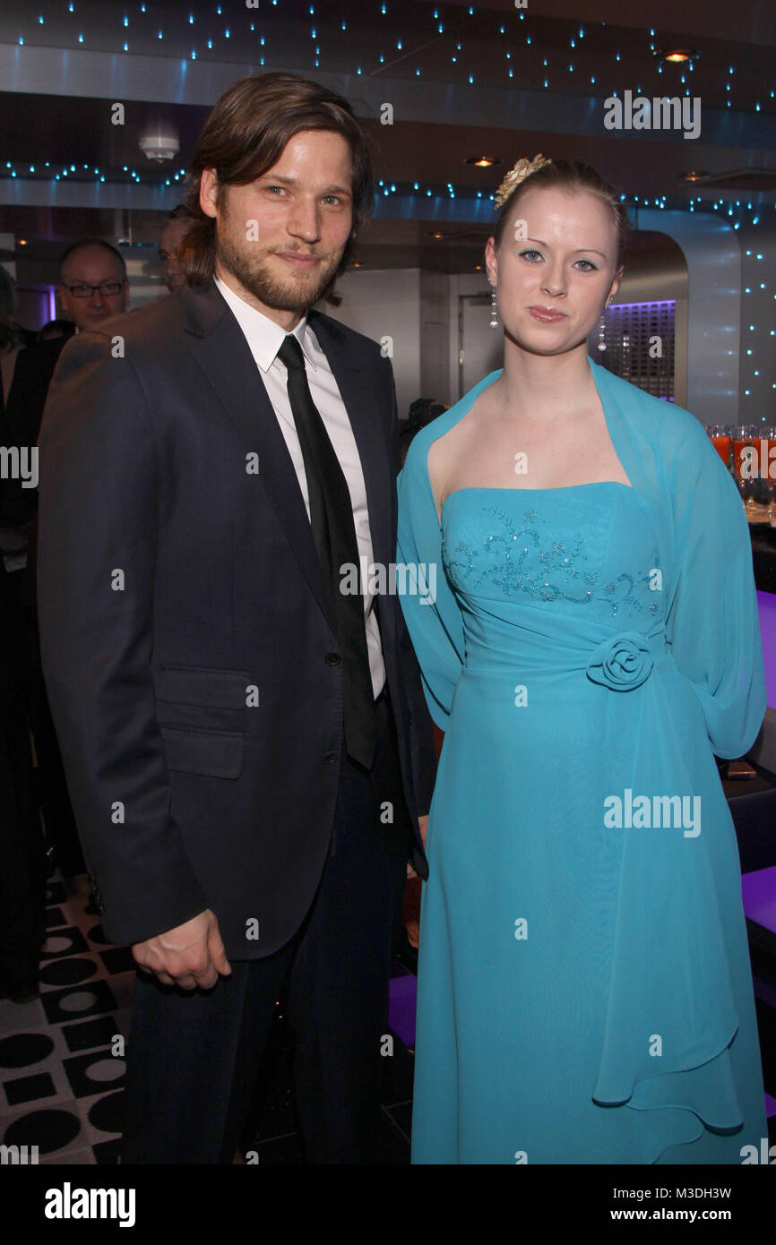 VIP-Empfang MSC Magnifica, Hamburg, 06.03.2010, Sebastian Knauf & Maria ...