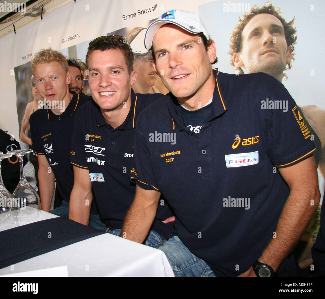 Triathlon WM HAMBURG 2007 - fotoshooting von Asics im Cafe Wien mit ...
