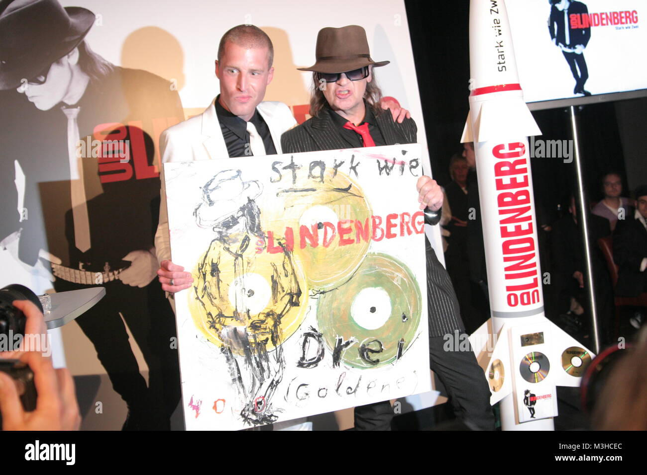 Benjamin von stuckrad barre -Fotos und -Bildmaterial in hoher Auflösung ...