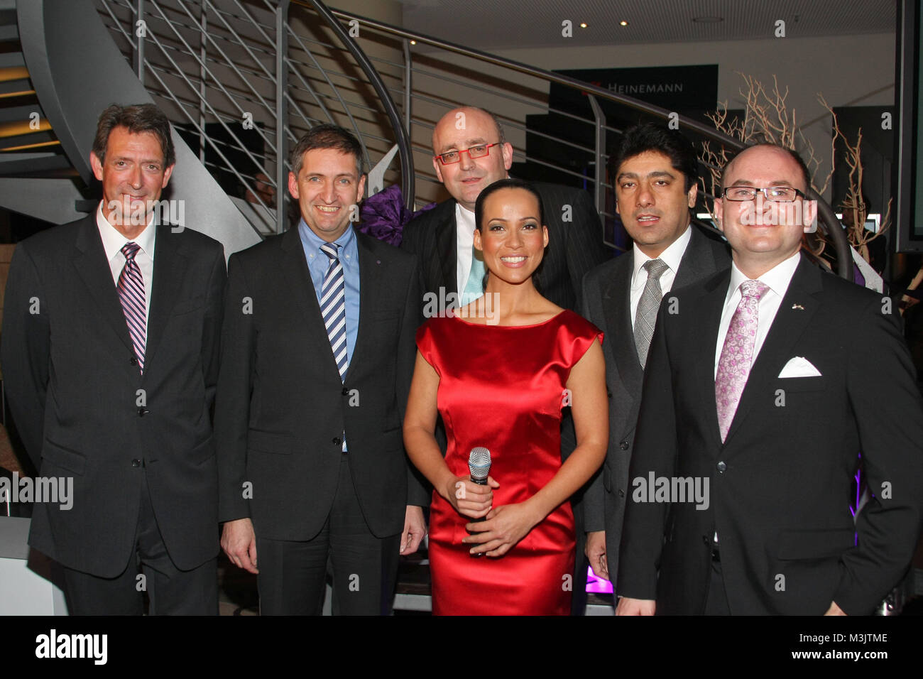 Radisson blu hamburg airport -Fotos und -Bildmaterial in hoher ...