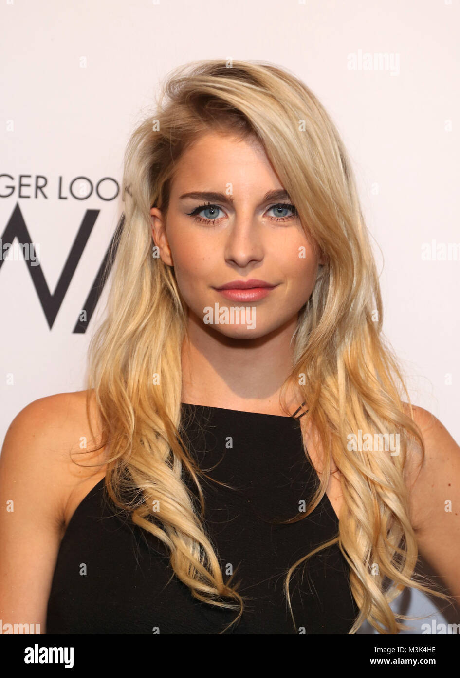 Caro daur fashion blogger -Fotos und -Bildmaterial in hoher Auflösung ...