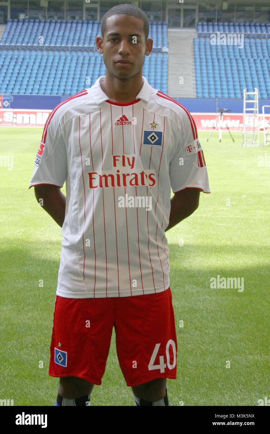 Dennis aogo -Fotos und -Bildmaterial in hoher Auflösung – Alamy