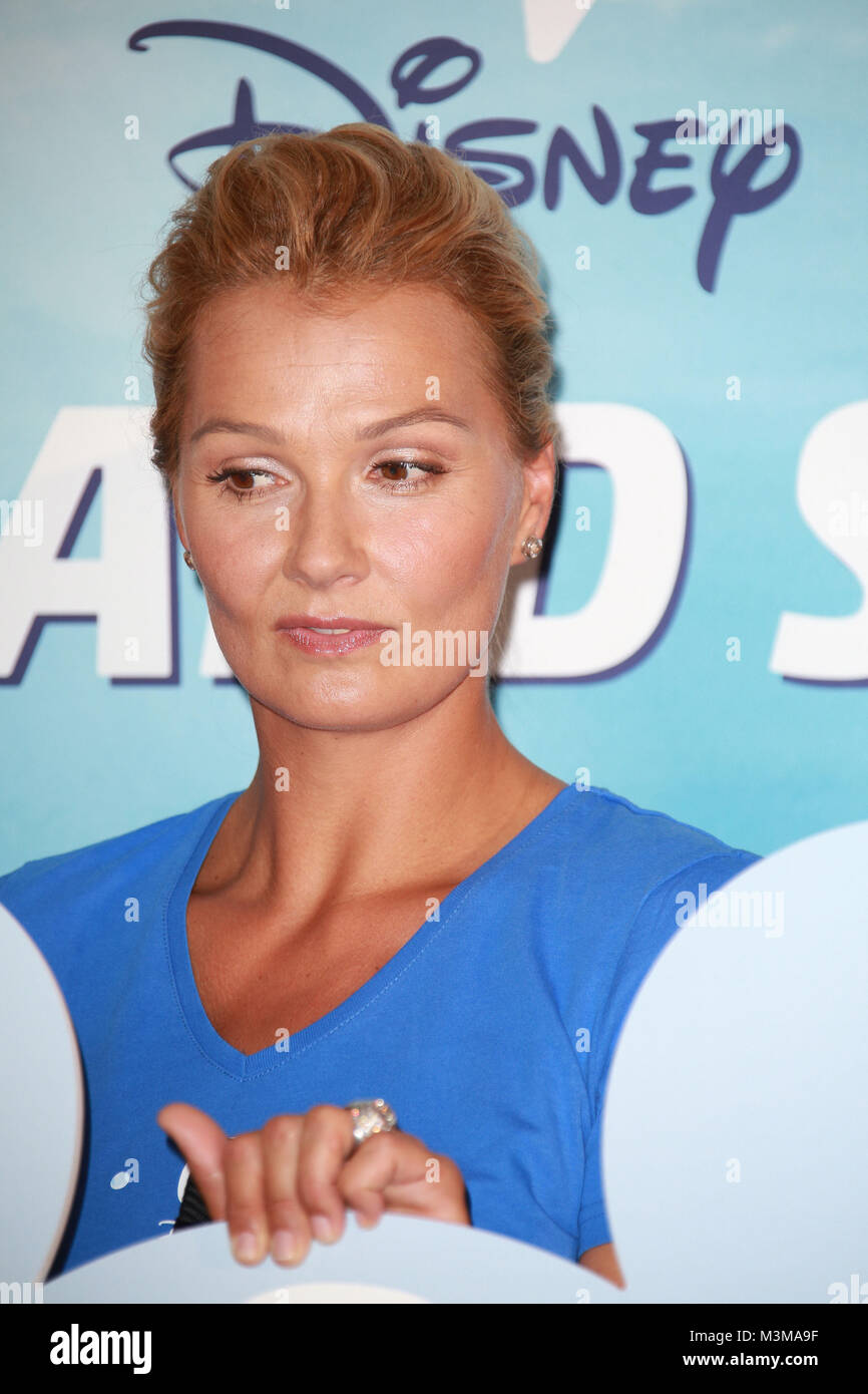 Anouk Van Nes, 'Deutschland schwimmt "Nächstenliebe Aktionstag im ...