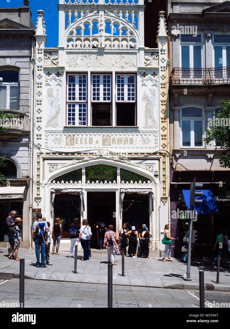 Lello Bookstore Porto Portugal Stockfotos und -bilder Kaufen - Alamy