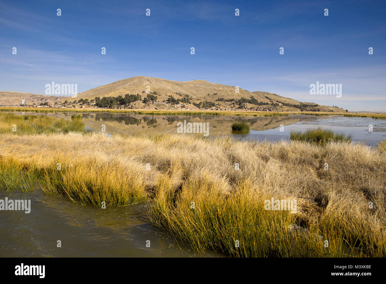 Lago titicaca peru -Fotos und -Bildmaterial in hoher Auflösung – Alamy