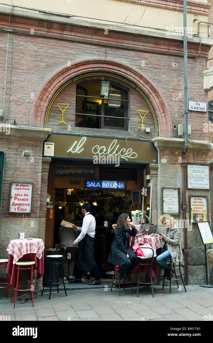 Emilia romagna bar -Fotos und -Bildmaterial in hoher Auflösung – Alamy