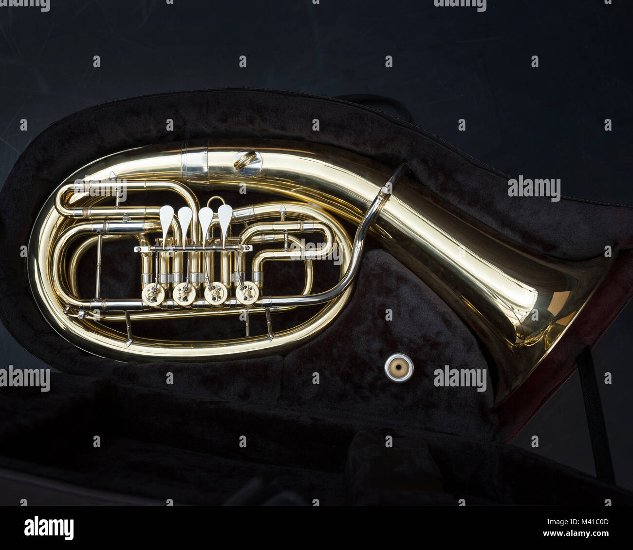 Euphonium instrument music -Fotos und -Bildmaterial in hoher Auflösung ...