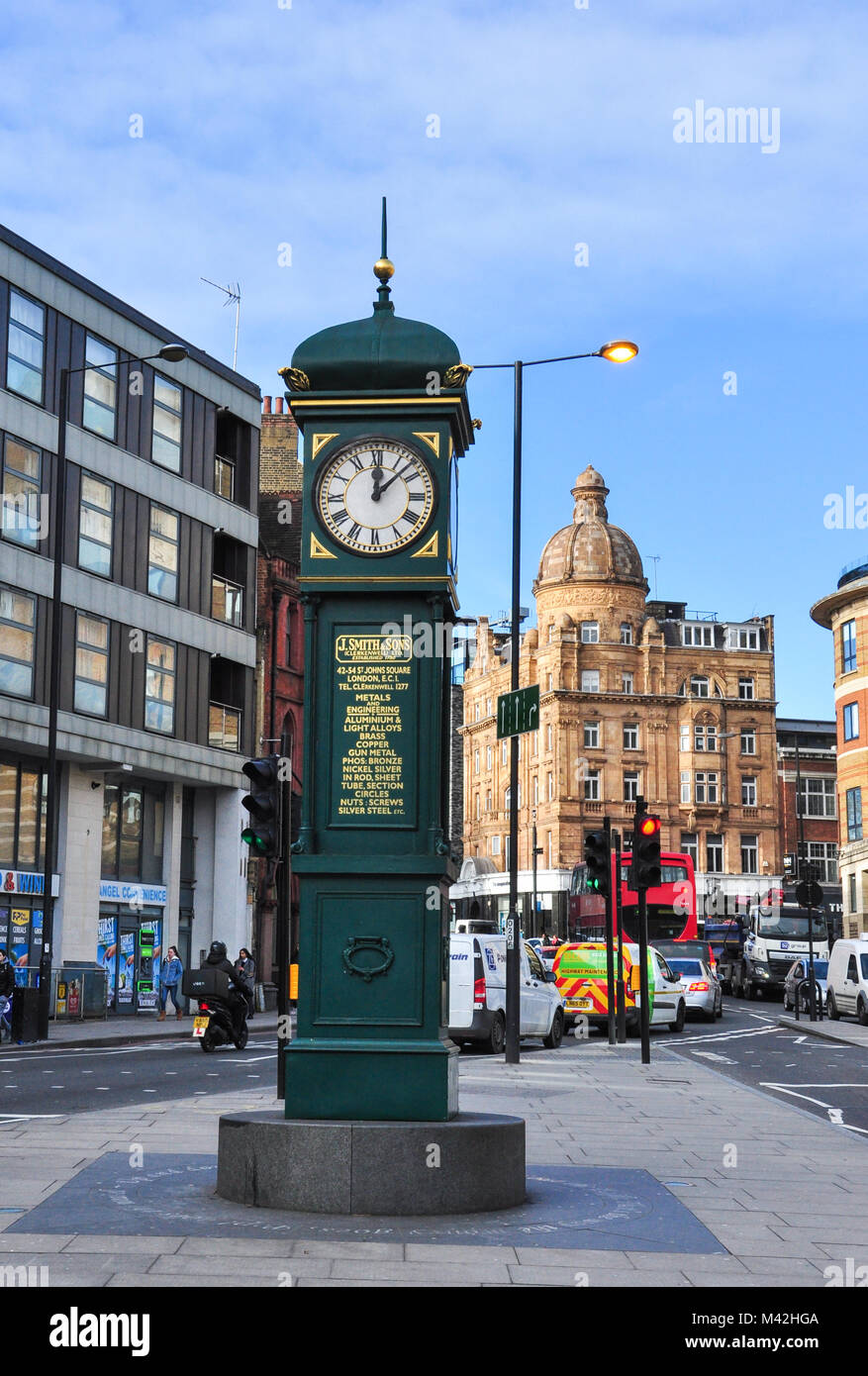 Die Engel Clock Tower, Islington, London, England, UK Stockfotografie ...