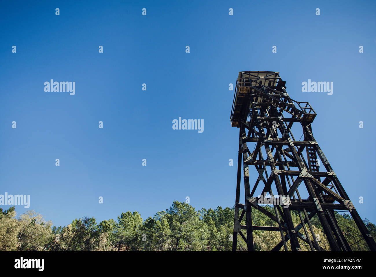 Cielo sin nubes -Fotos und -Bildmaterial in hoher Auflösung – Alamy