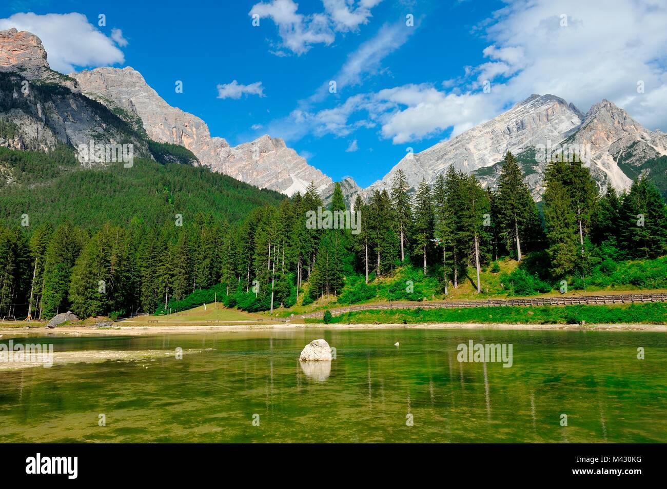 Lago di San Vito See, San Vito di Cadore, Dolomiten, Alpen, Provinz ...