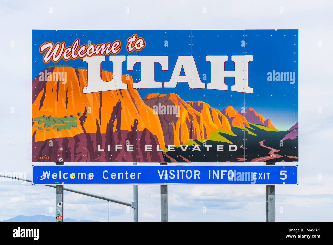 Utah, USA. 06-01-17: Utah Schild in der Nähe von der Straße an einem ...