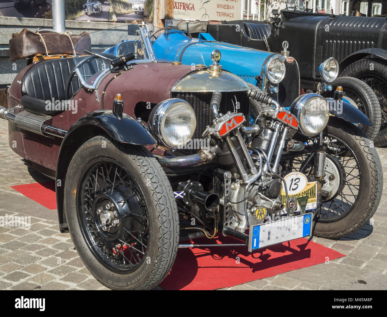 Oldtimer dreirad auto -Fotos und -Bildmaterial in hoher Auflösung – Alamy
