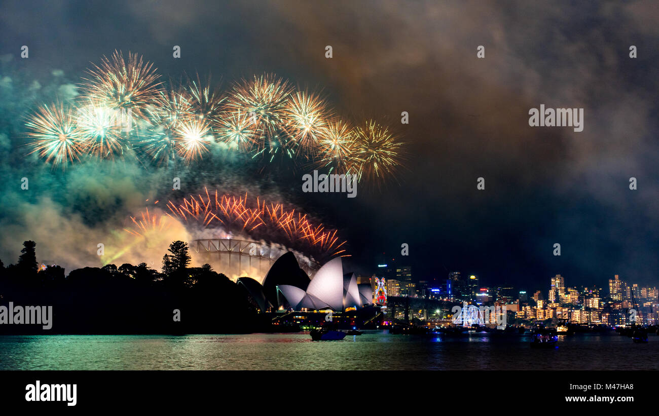 Sydney harbour bridge opernhaus -Fotos und -Bildmaterial in hoher ...