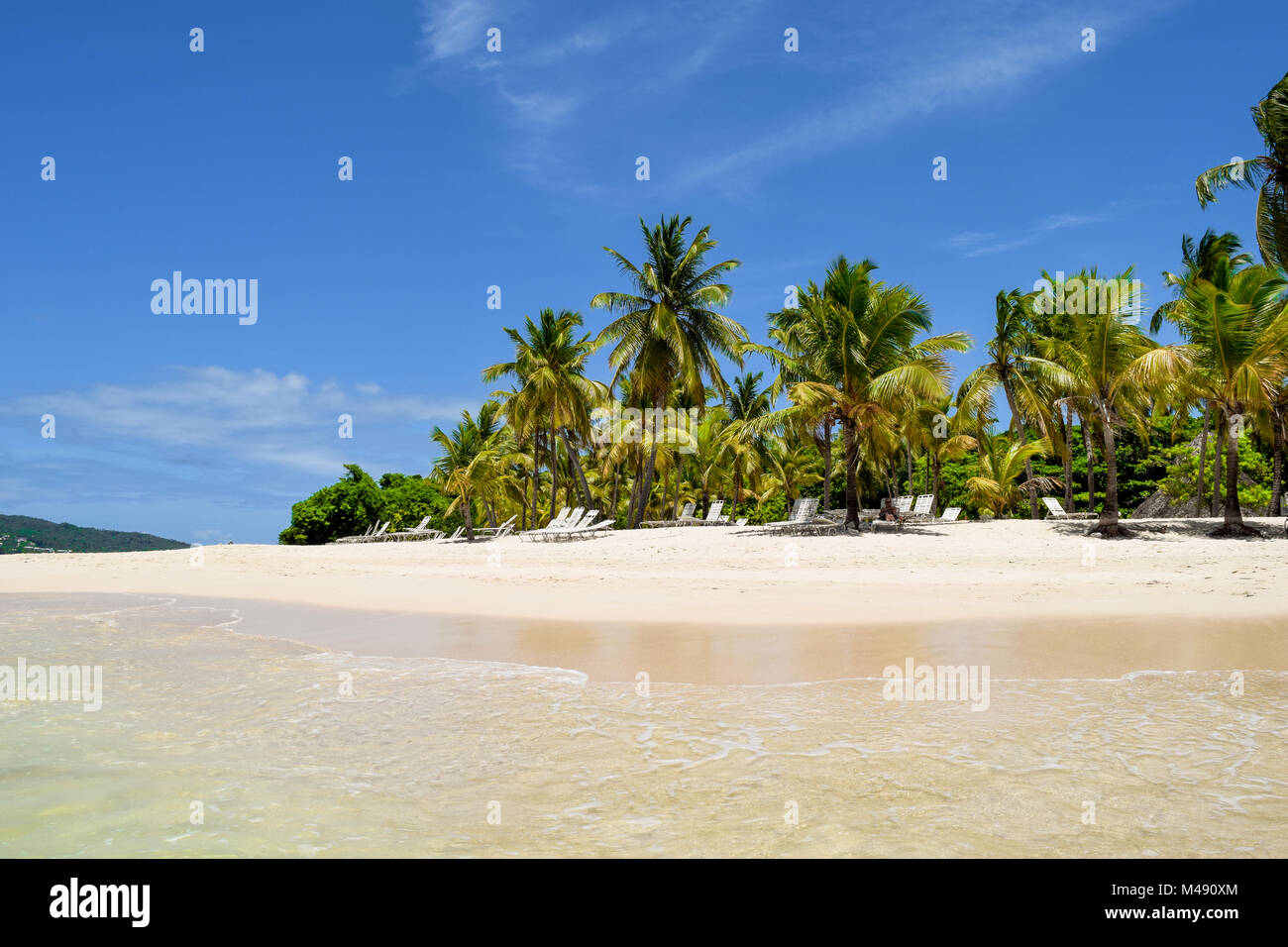 Maldives Island White Sand Resort Stockfotos und -bilder Kaufen - Alamy