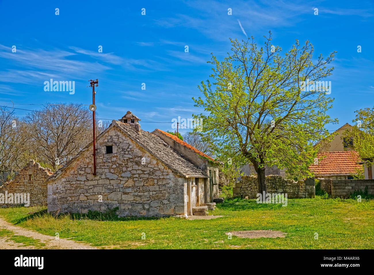 Dalmatia croatia pakovo selo village -Fotos und -Bildmaterial in hoher ...