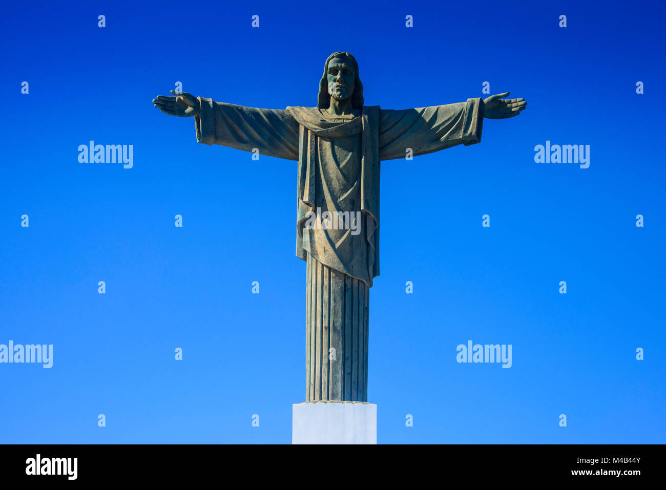 Christ the redeemer statue -Fotos und -Bildmaterial in hoher Auflösung – Alamy