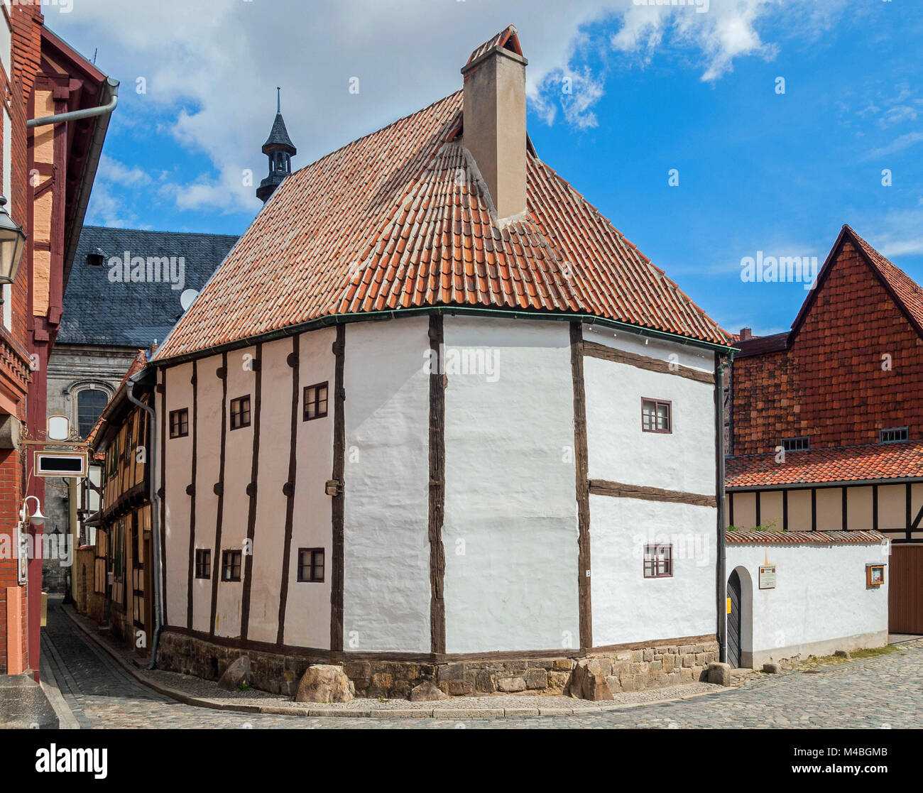 Old historic building -Fotos und -Bildmaterial in hoher Auflösung – Alamy