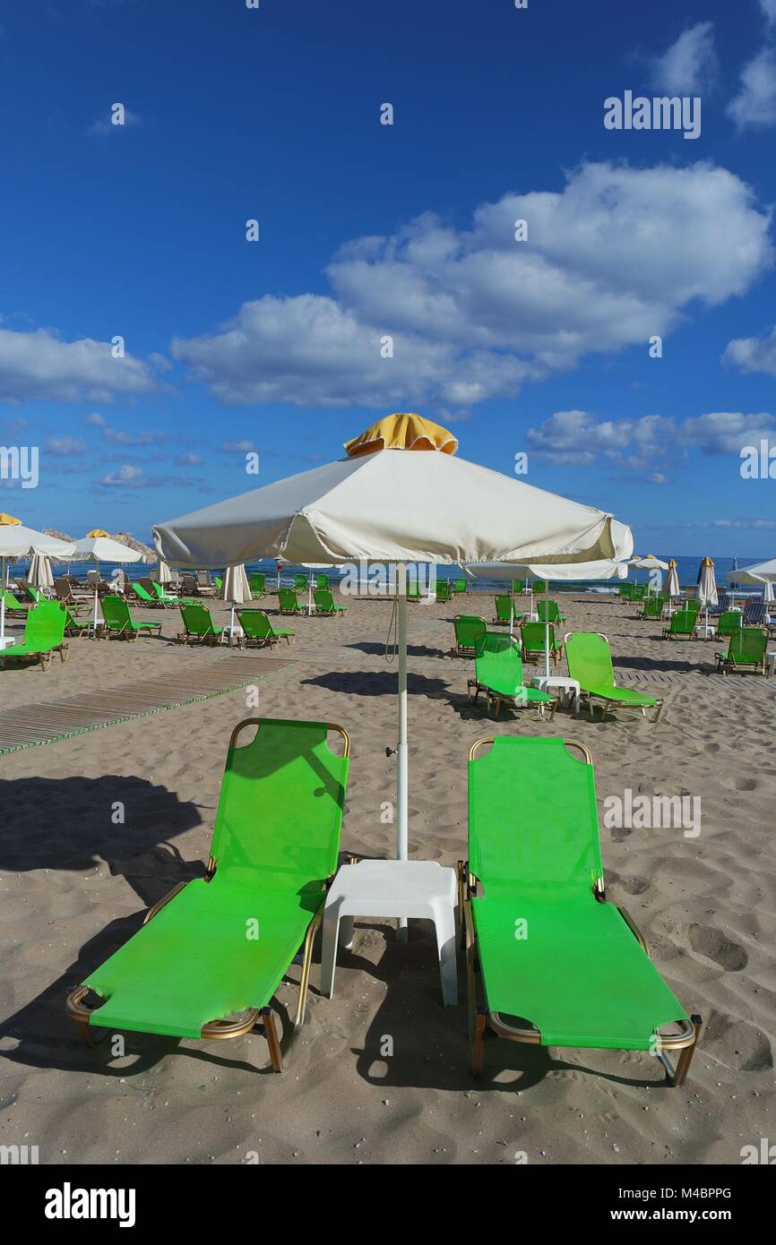 Liege am strand -Fotos und -Bildmaterial in hoher Auflösung – Alamy