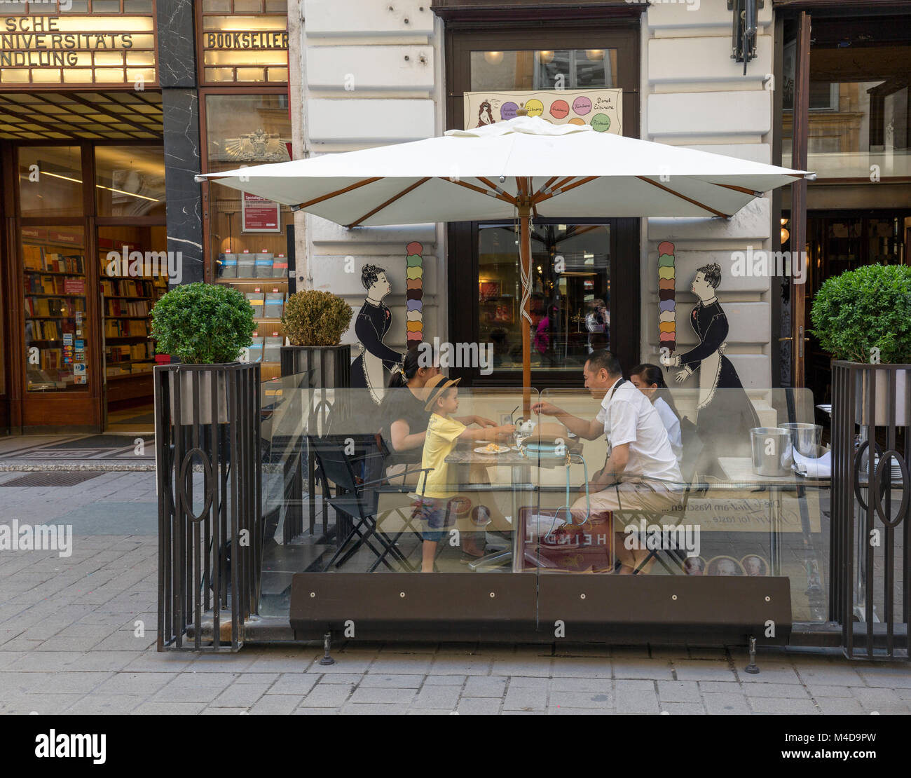 Eisdiele wien -Fotos und -Bildmaterial in hoher Auflösung – Alamy