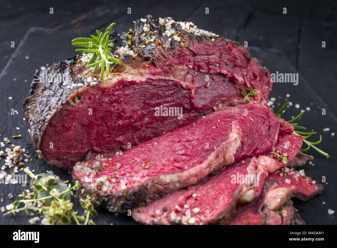 Grill Wagyu Rib Eye Steak Bleu Stockfotografie - Alamy