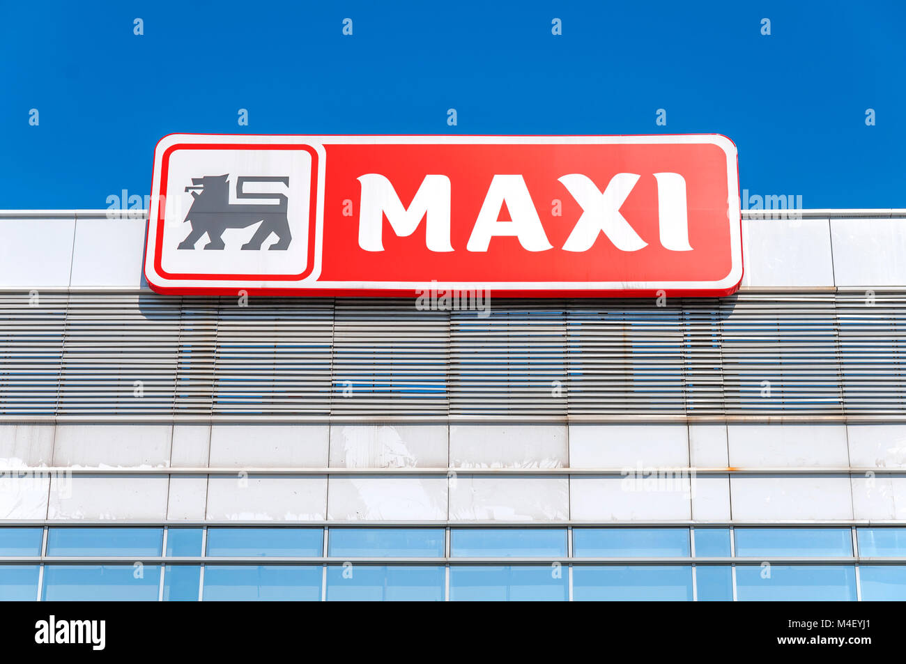 Maxi supermarkt logo -Fotos und -Bildmaterial in hoher Auflösung – Alamy