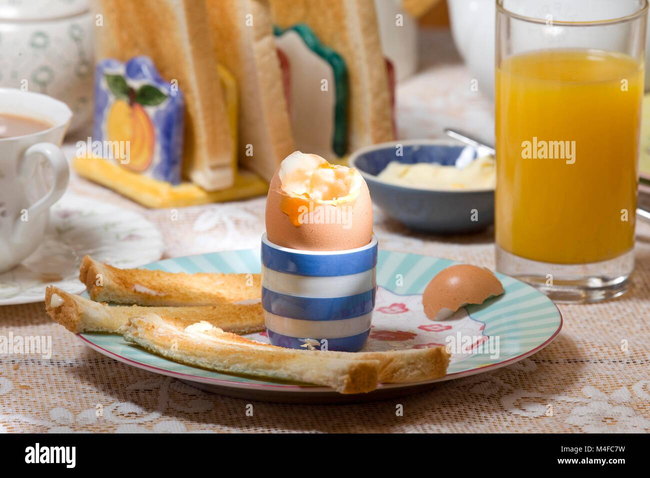 Toast soldier -Fotos und -Bildmaterial in hoher Auflösung – Alamy
