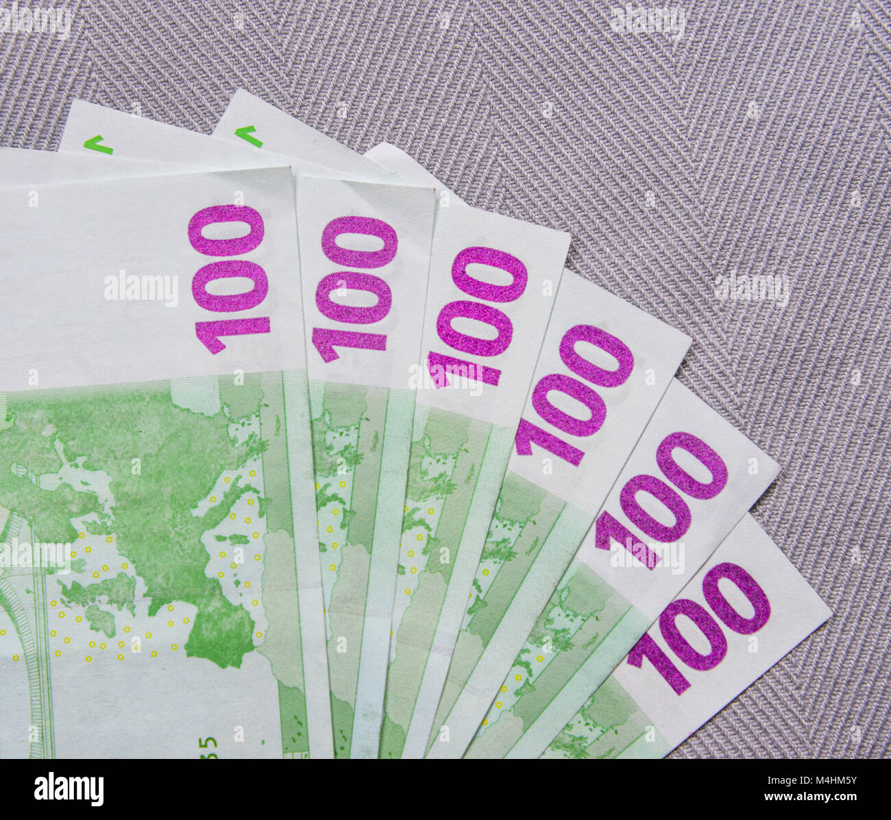 Papiergeld Banknoten bill von 100 Euro auf Background. Finanzen Konzept ...