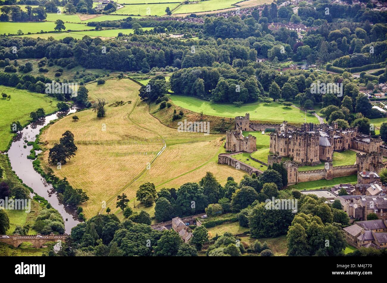 Luftaufnahme von alnwick castle -Fotos und -Bildmaterial in hoher ...