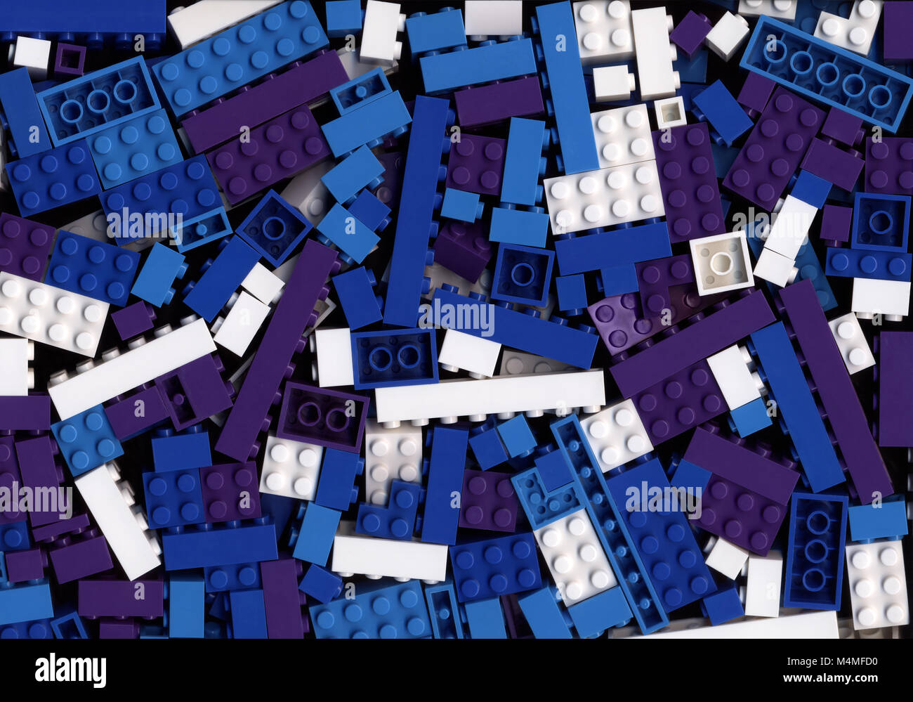 Lego bricks blue -Fotos und -Bildmaterial in hoher Auflösung – Alamy
