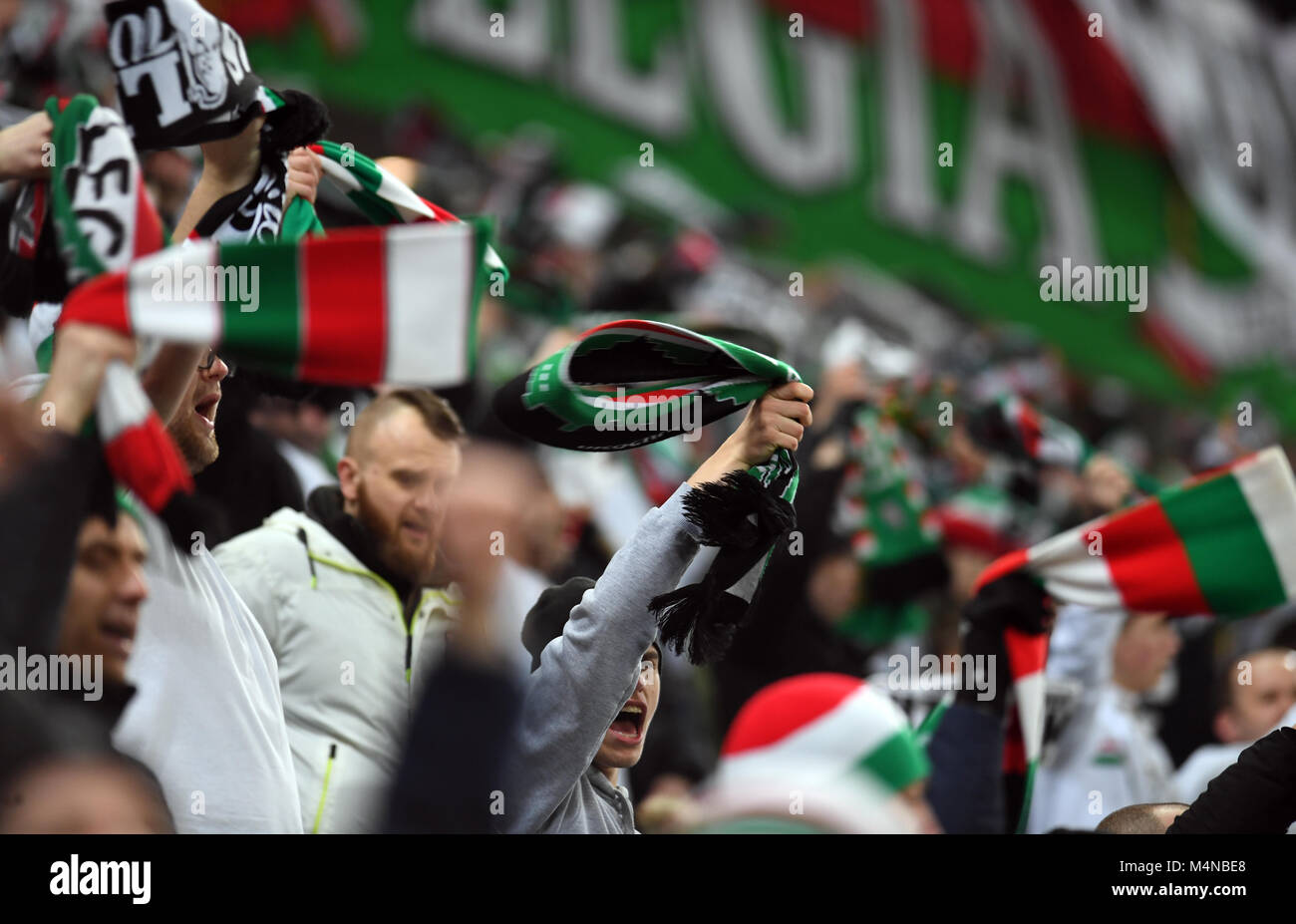 Slask wroclaw fans -Fotos und -Bildmaterial in hoher Auflösung – Alamy