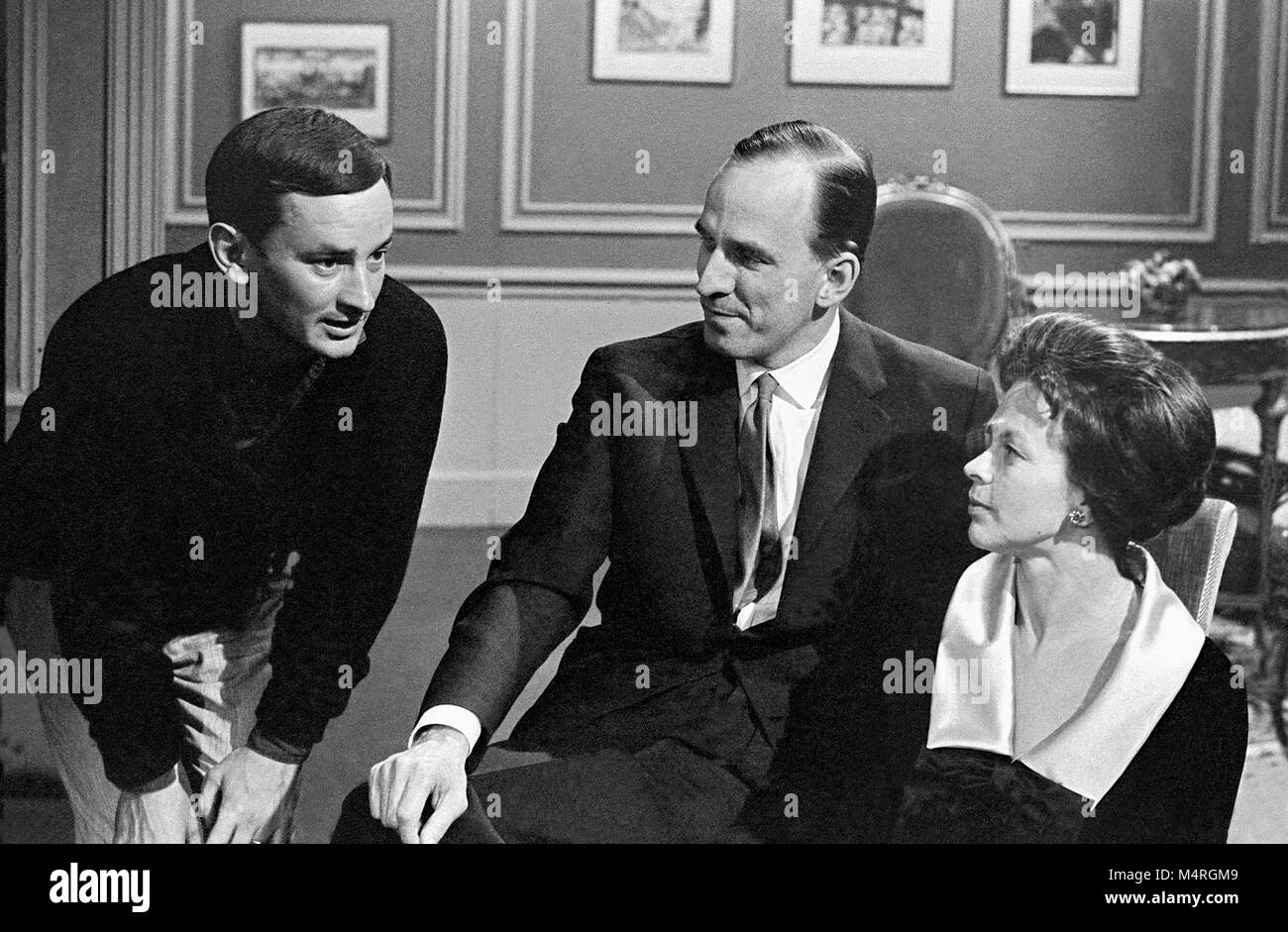 INGMAR BERGMAN mit seiner vierten Frau, die Pianistin Käbi Laretei in ...