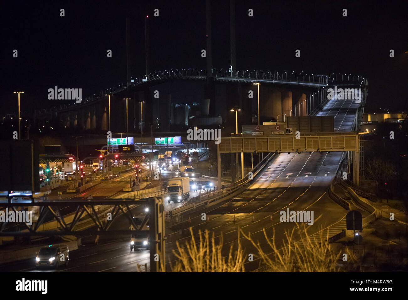 M25 a13 -Fotos und -Bildmaterial in hoher Auflösung – Alamy