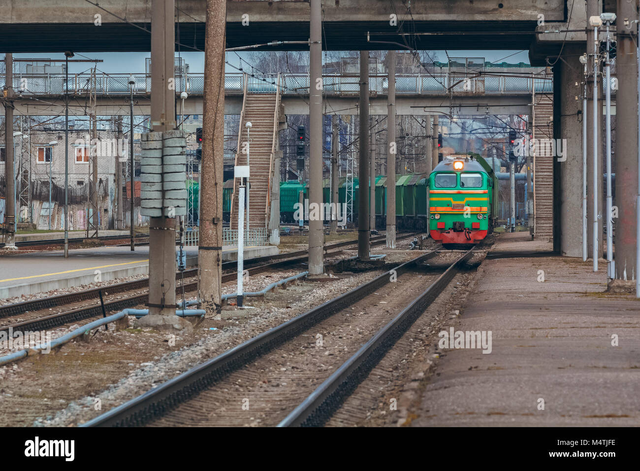 Soviet Freight Train Diesel Locomotive Stockfotos und -bilder Kaufen ...