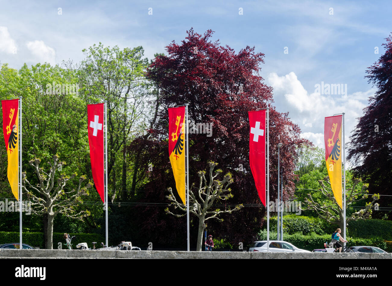 Flagge und wappen der schweiz -Fotos und -Bildmaterial in hoher ...