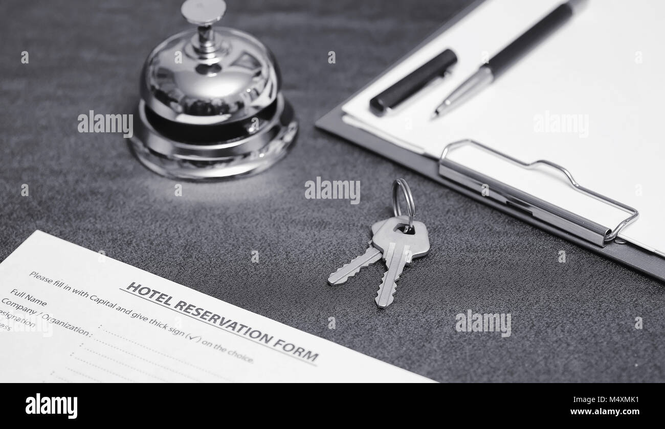 Old hotel reception room key -Fotos und -Bildmaterial in hoher ...