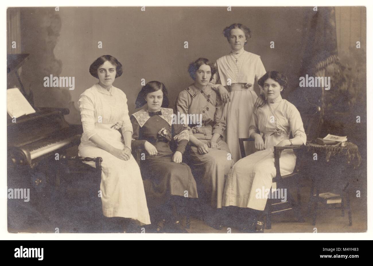 Children in class 1900 -Fotos und -Bildmaterial in hoher Auflösung – Alamy
