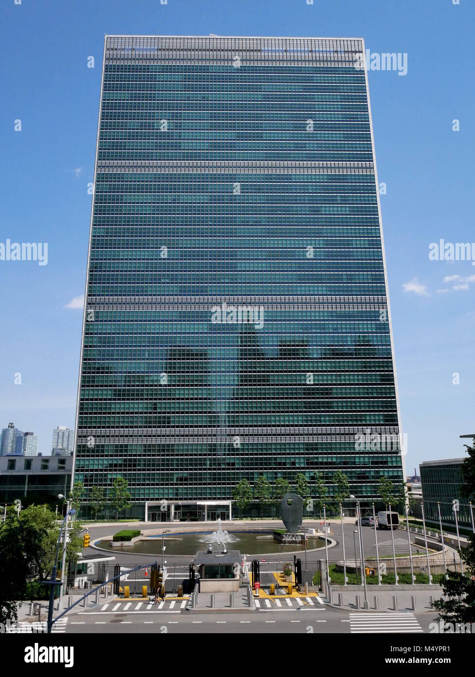 Un gebäude uno hauptsitz new york -Fotos und -Bildmaterial in hoher Auflösung – Alamy
